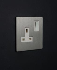 Silver Sockets - Single Plug Socket with Black or White Inserts