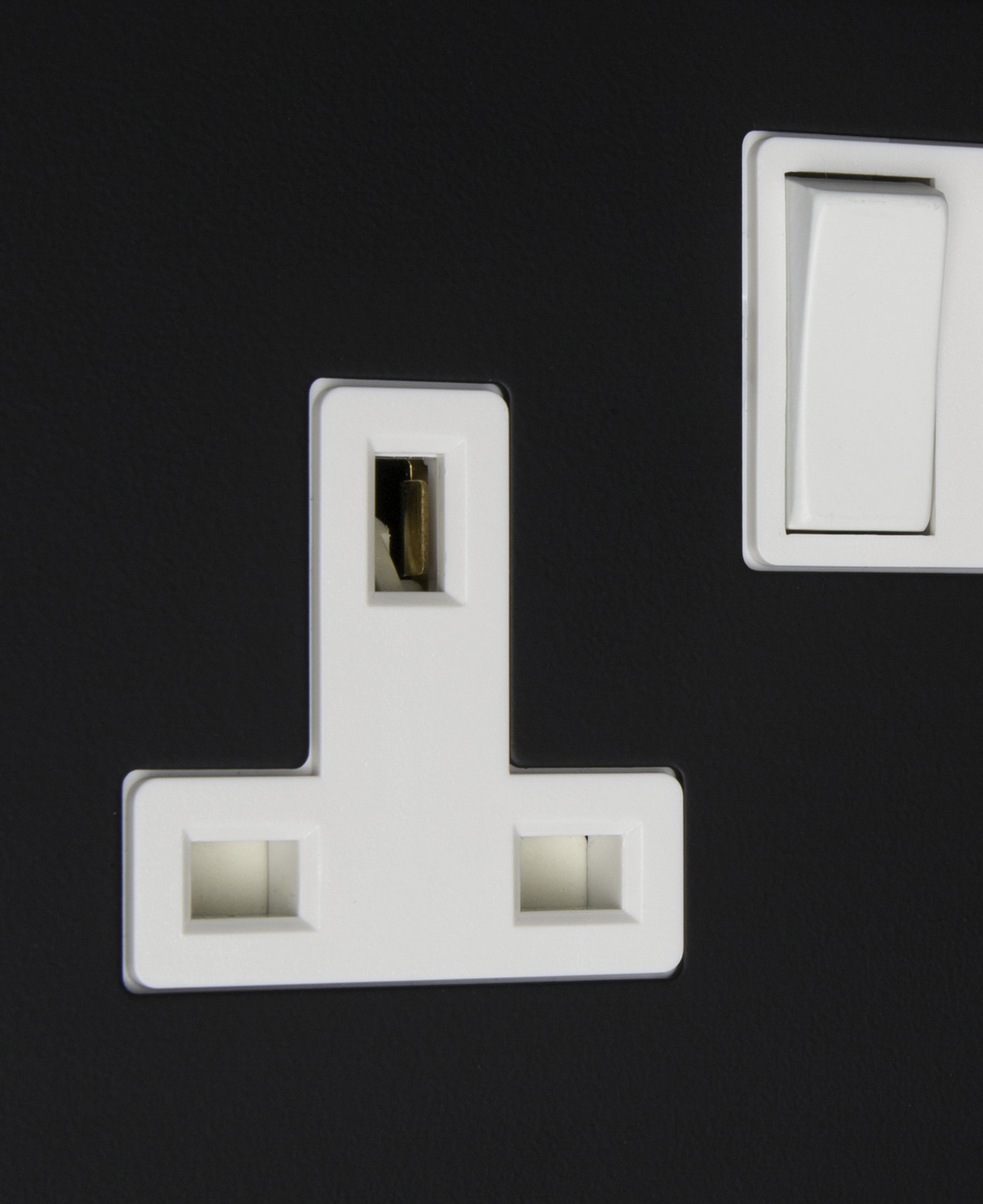 Black Double Socket: Double Plug Socket with Black or White Inserts