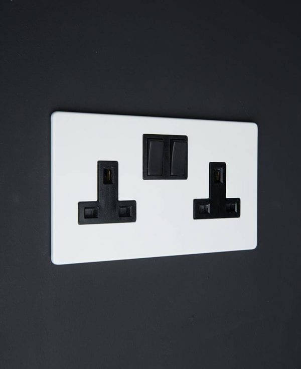 White Plug Sockets - Minimalist Socket with Black or White Inserts