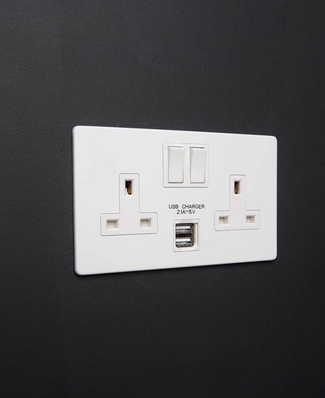 USB plug sockets - White Double USB Plug Socket