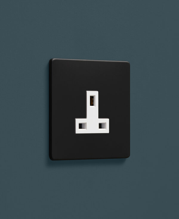 Unswitched Single Socket Black - Always On Plug Socket