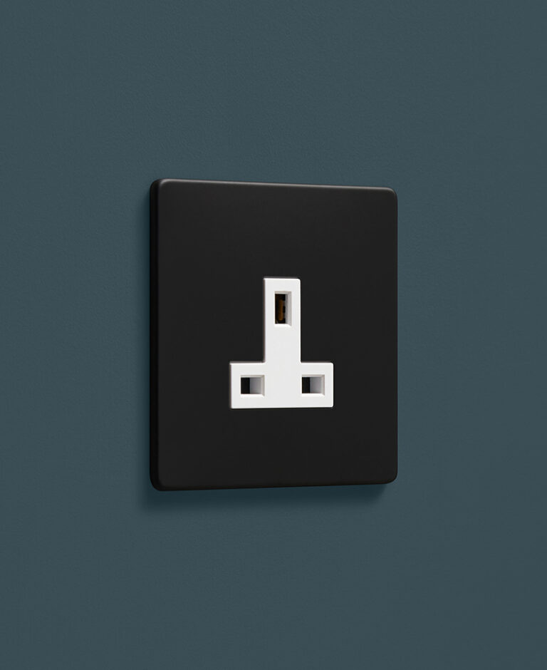 Unswitched Single Socket Black - Always On Plug Socket