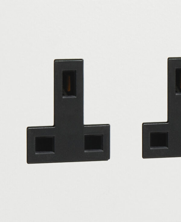 White Double Socket - Unswitched Always on Plug Socket