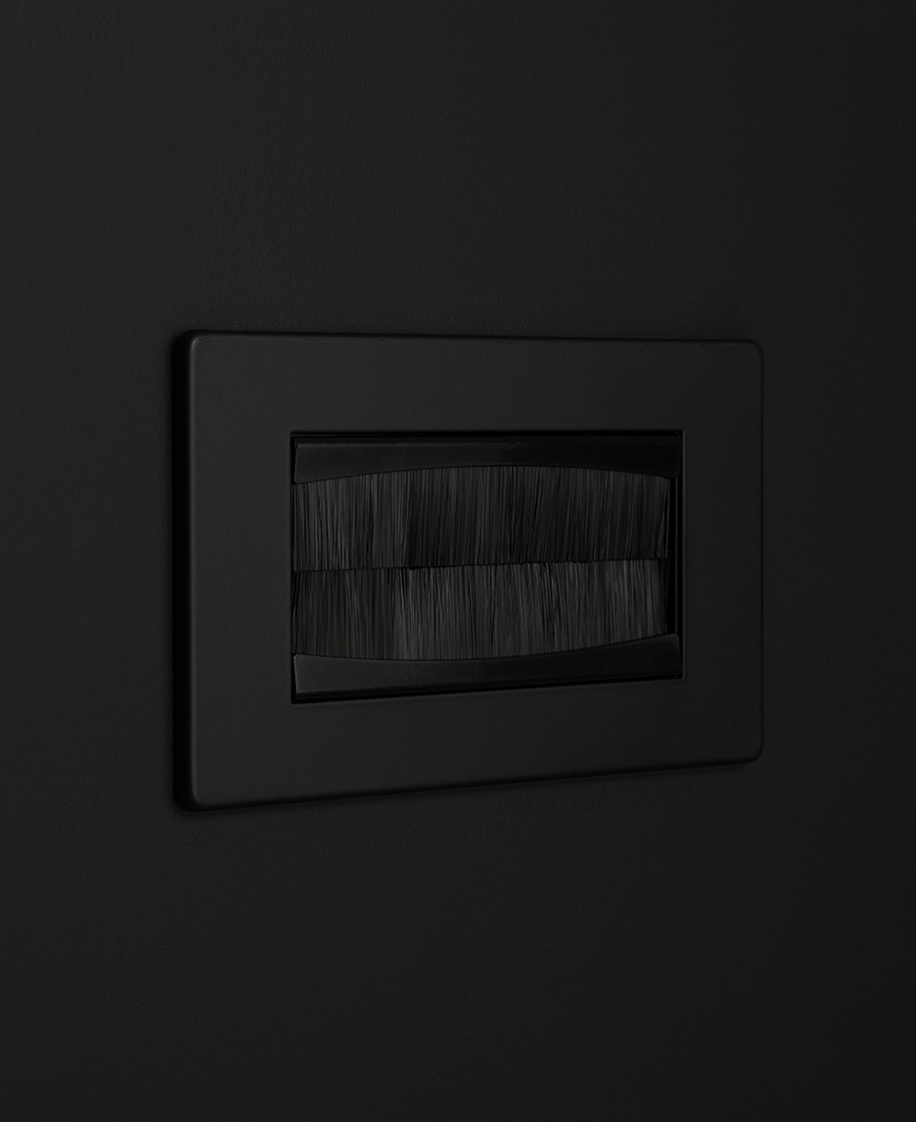 Black Double Brush Plate - Brush Plate with Black or White Insert