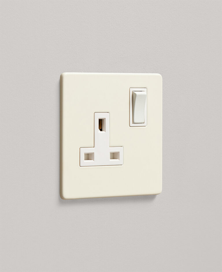 Cream Single Socket | Dowsing & Reynolds