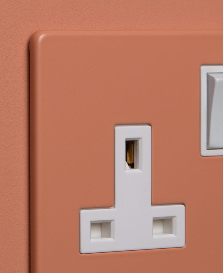 Cream Single Socket | Dowsing & Reynolds