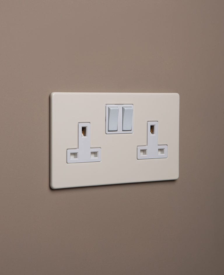 Cream Double Socket | Dowsing & Reynolds