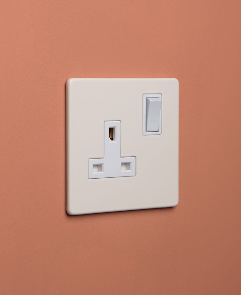 Cream Single Socket | Dowsing & Reynolds