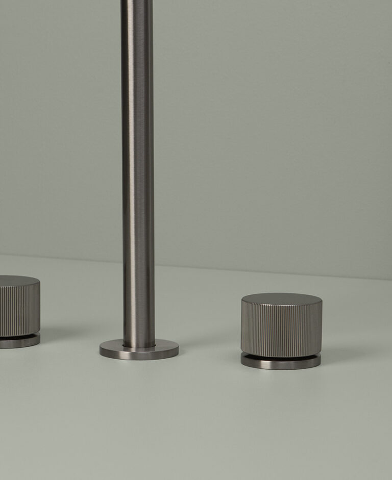 Silver Reeded Kitchen Tap | Dowsing & Reynolds