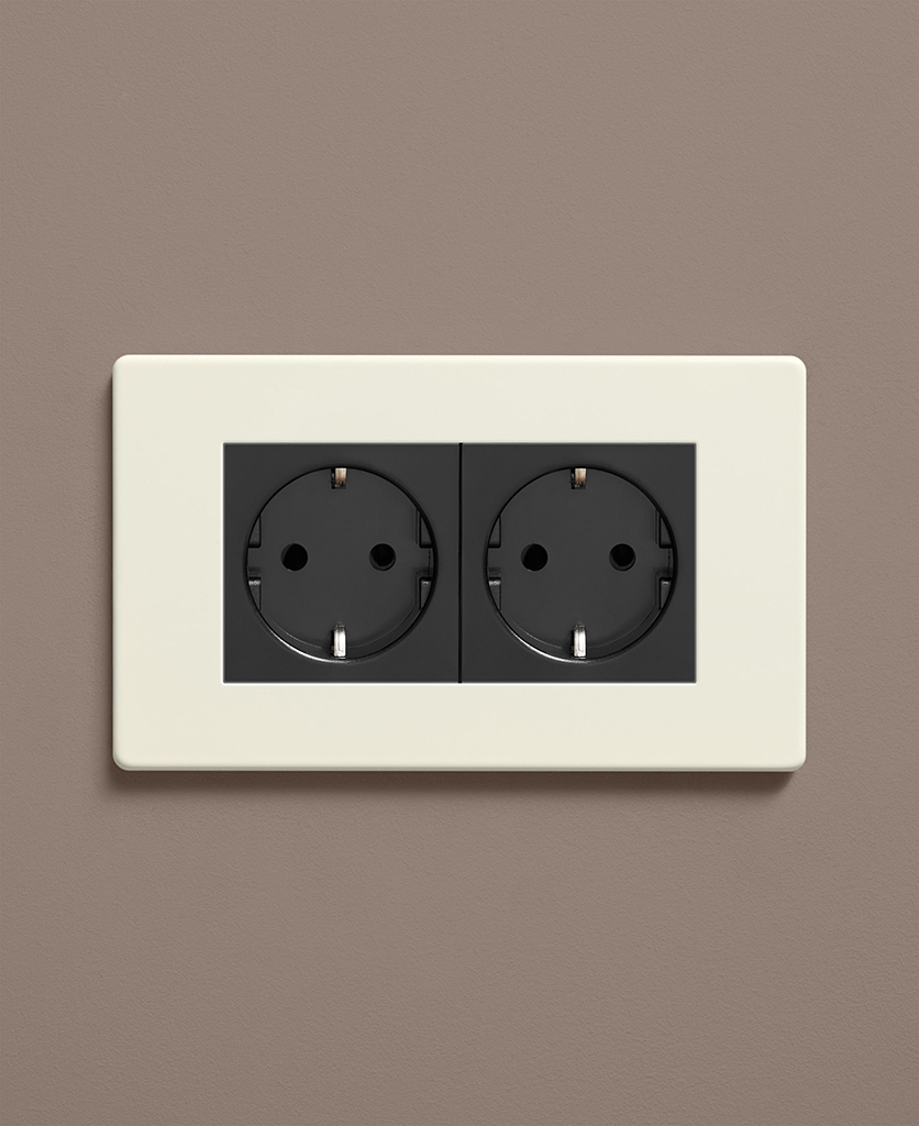 Cream Double Schuko Socket | Dowsing & Reynolds