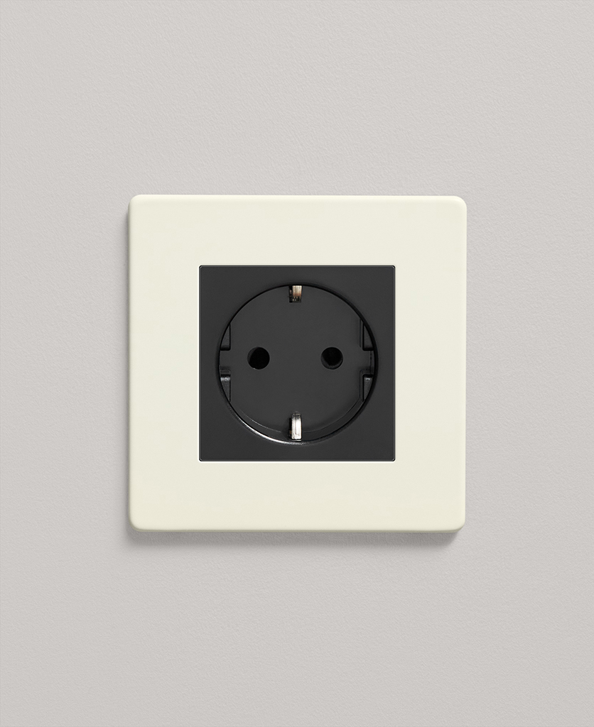 Cream Schuko Socket | Dowsing & Reynolds