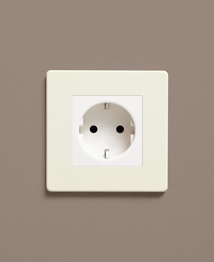 Cream Schuko Socket | Dowsing & Reynolds