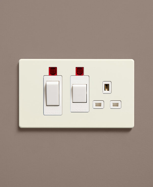 Cream Cooker Switch & Socket | Dowsing & Reynolds