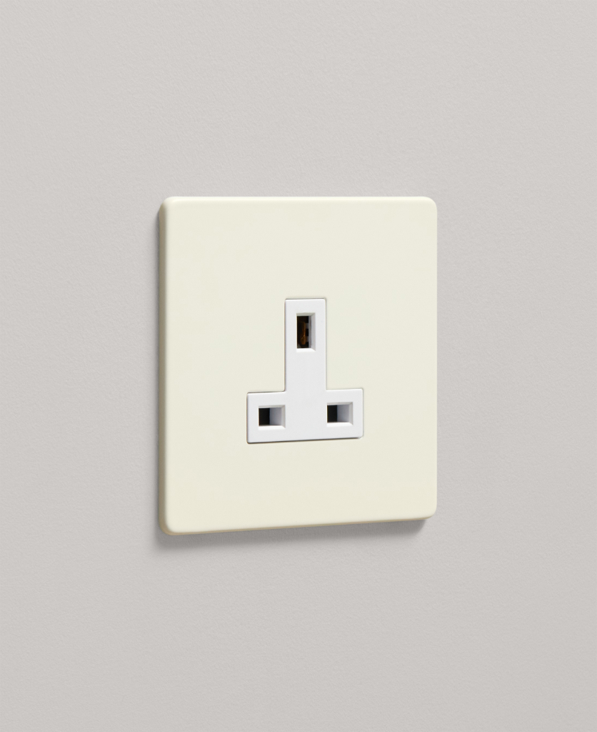 Cream Single Unswitched Sockets | Dowsing & Reynolds