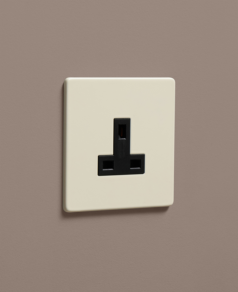 Cream Single Unswitched Sockets | Dowsing & Reynolds