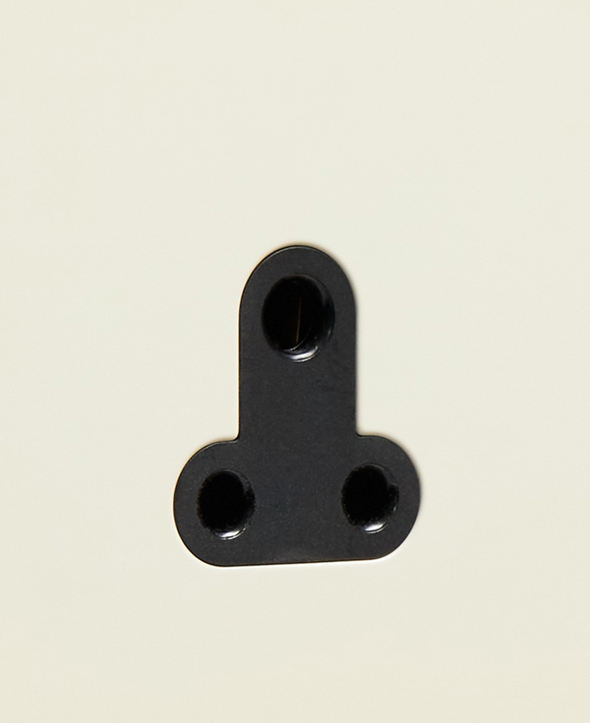 Cream Round 3 Pin Socket | Dowsing & Reynolds
