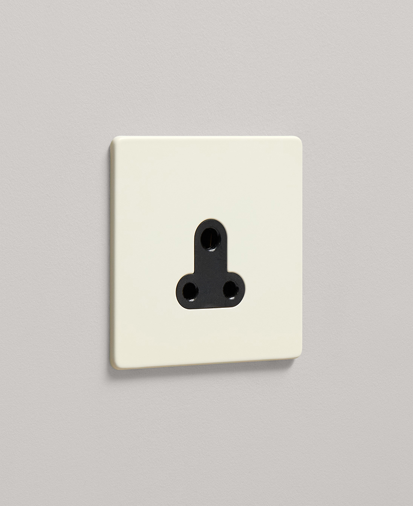 Cream Round 3 Pin Socket | Dowsing & Reynolds