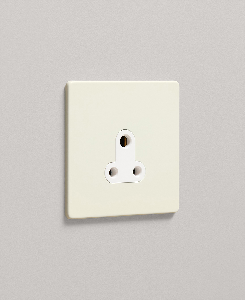 Cream Round 3 Pin Socket | Dowsing & Reynolds
