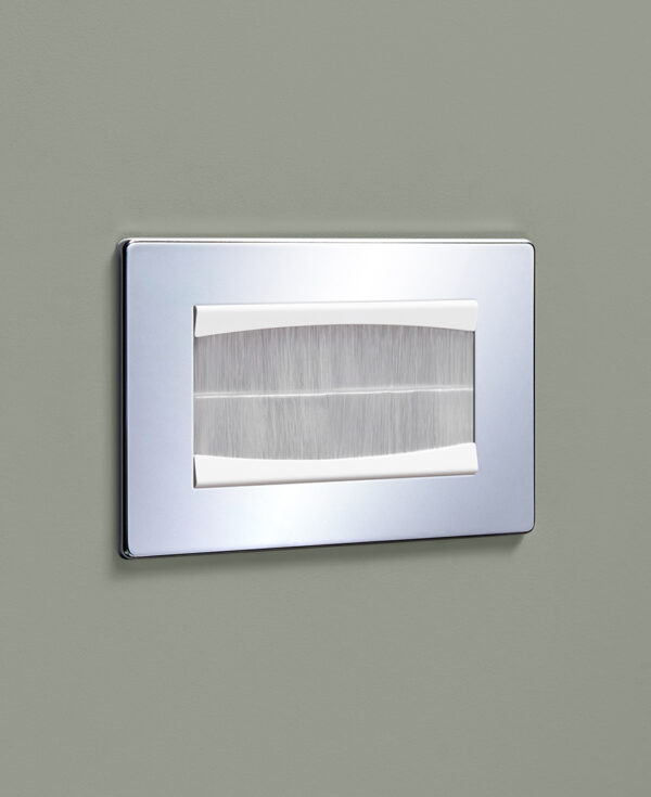 Double Polished Chrome Brush Plate | Dowsing & Reynolds