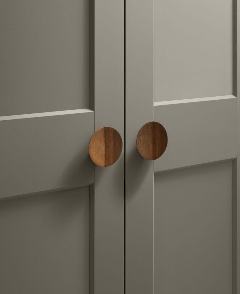 Copse Circular Wardrobe Handle Walnut | Dowsing & Reynolds