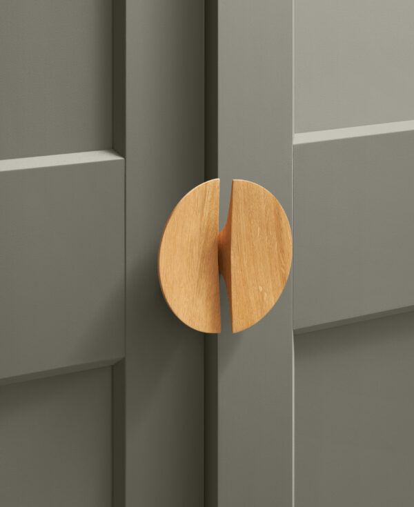 Copse Semi-Circular Wardrobe Handle Oak | Dowsing & Reynolds