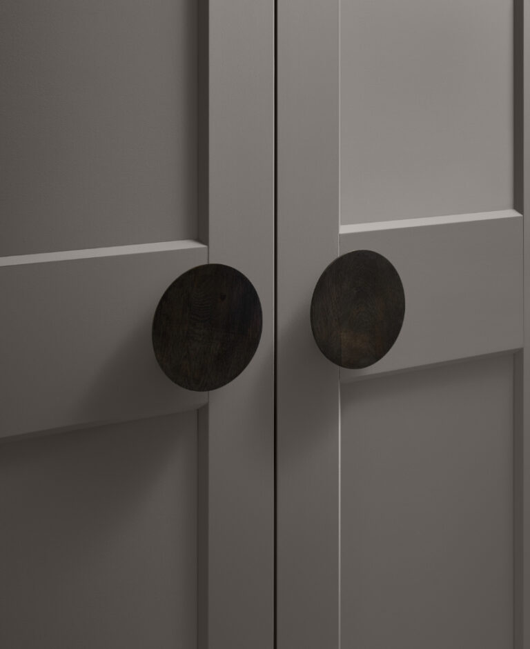 Copse Oak Circular Wardrobe Handle | Dowsing & Reynolds